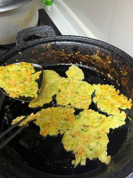 油炸土豆饼怎么做_油炸土豆饼家常做法-第3张图片-山城妙识