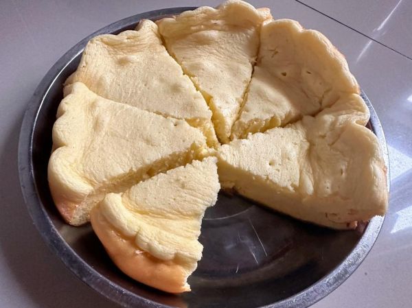 电饭锅做最简单的蛋糕_电饭锅蛋糕会糊底吗-第1张图片-山城妙识