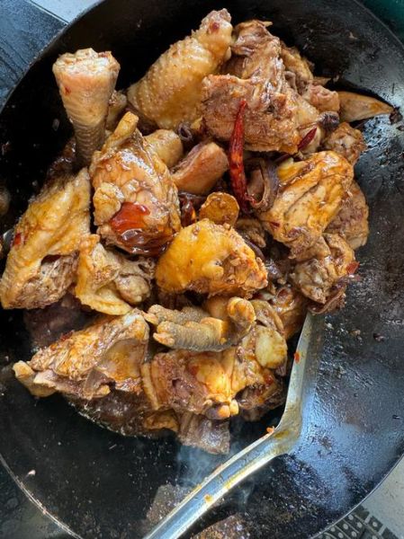 家常煮鸡放什么调料_如何煮鸡才入味-第1张图片-山城妙识