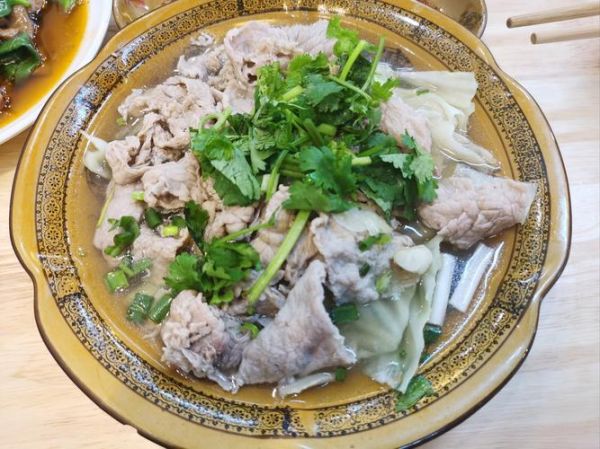 清汤水煮牛肉怎么做_清汤水煮牛肉热量高吗-第3张图片-山城妙识