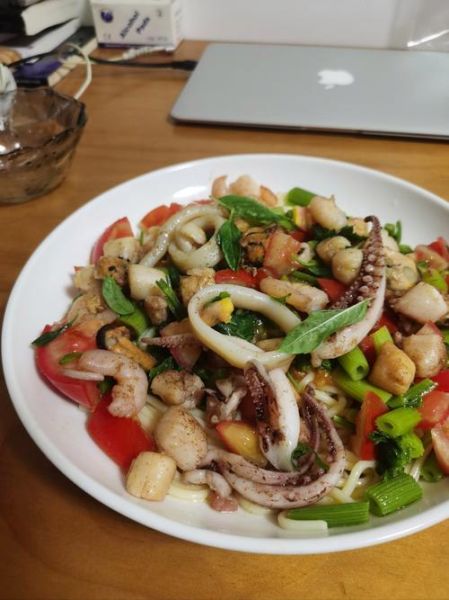 海鲜意大利面怎么做_海鲜意面酱汁调配技巧-第1张图片-山城妙识