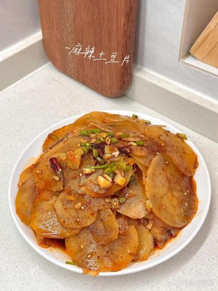 土豆片怎么炸的又脆又好吃_炸土豆片不软的小技巧-第2张图片-山城妙识