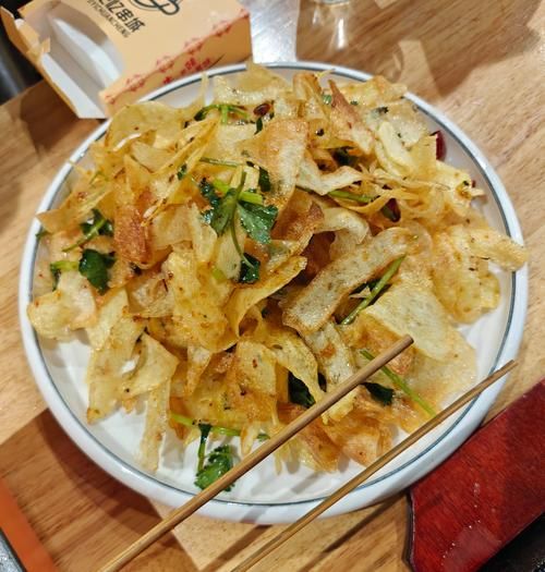 土豆片怎么炸的又脆又好吃_炸土豆片不软的小技巧-第3张图片-山城妙识