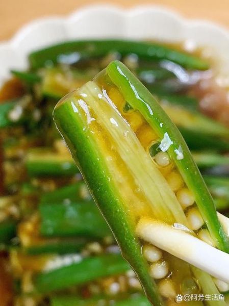 油泼秋葵怎么做_秋葵焯水几分钟-第3张图片-山城妙识