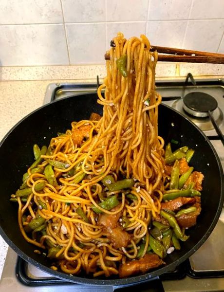 焖面条怎么做才好吃_家常焖面条的详细步骤-第3张图片-山城妙识