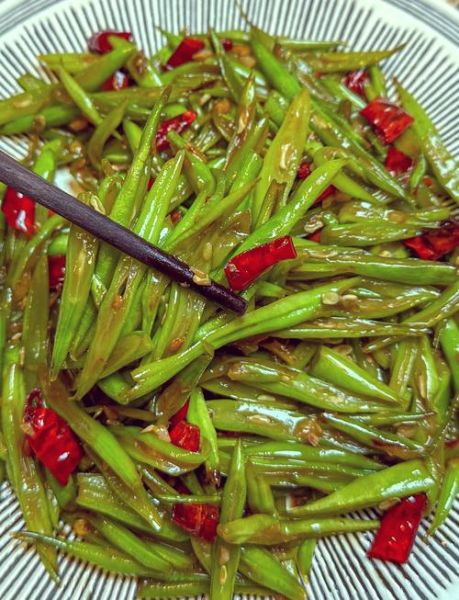 干煸豇豆怎么做才脆_干煸豇豆用焯水吗-第2张图片-山城妙识