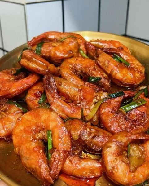 红烧对虾怎么做才入味_家常做法窍门-第2张图片-山城妙识