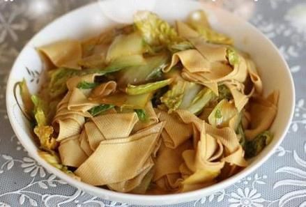 白菜炖干豆腐怎么做好吃_干豆腐不碎的技巧-第3张图片-山城妙识