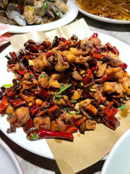 干煸鸡块怎么做_干煸鸡块家常做法视频-第2张图片-山城妙识