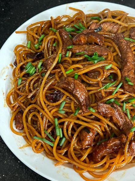 正宗意大利面怎么做_正宗意大利面需要哪些材料-第3张图片-山城妙识