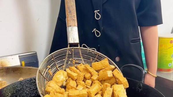黄金脆皮豆腐怎么做_为什么炸不脆-第3张图片-山城妙识