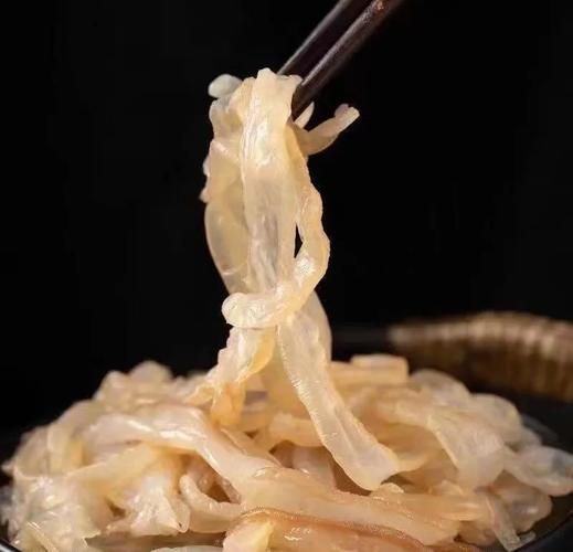 凉拌海蜇皮怎么做_海蜇皮要不要焯水-第1张图片-山城妙识