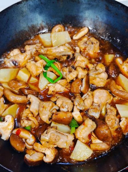 土豆炖鸡块要不要焯水_焯水还是不焯水-第2张图片-山城妙识