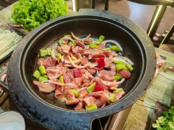 石锅烤肉怎么做_石锅烤肉用什么肉-第2张图片-山城妙识