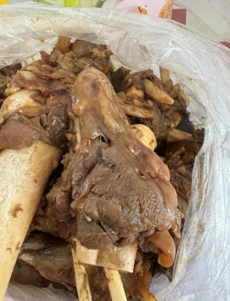 烀羊腿的家常做法_烀羊腿怎么做好吃又烂-第1张图片-山城妙识