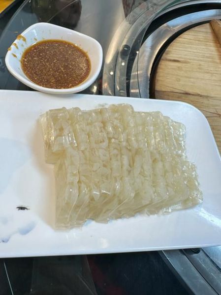 猪皮冻的营养价值_猪皮冻吃了会胖吗-第1张图片-山城妙识