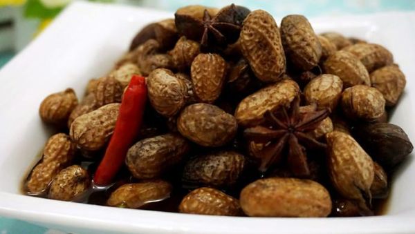 盐水花生能减肥吗_盐水花生营养价值-第2张图片-山城妙识