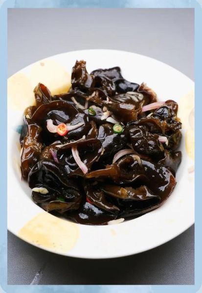 凉拌木耳不焯水能吃吗_木耳凉拌前要不要焯水-第2张图片-山城妙识