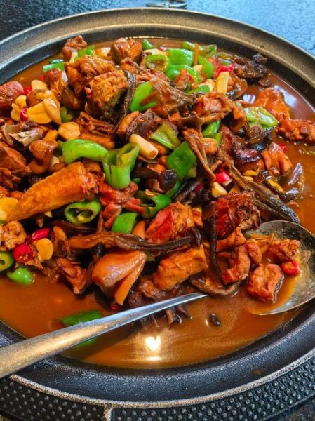 家常炒鸡怎么炒好吃_家常炒鸡的做法大全-第2张图片-山城妙识 家常炒鸡怎么炒好吃_家常炒鸡的做法大全-第2张图片-山城妙识