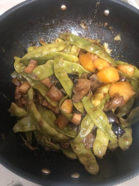 豆角茄子土豆素乱炖怎么做_豆角茄子土豆素乱炖热量高吗-第3张图片-山城妙识