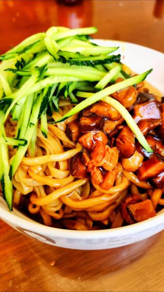 家常炸酱面卤子怎么做_炸酱面卤子正宗配方-第2张图片-山城妙识