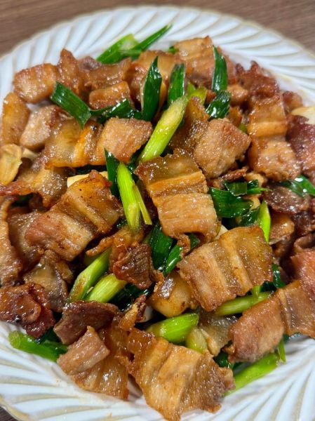 五花肉怎么做不油腻_家常不腻做法-第1张图片-山城妙识