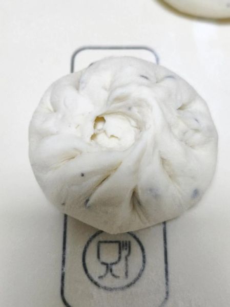 肉包子怎么包不漏馅_包子褶子怎么捏才好看-第3张图片-山城妙识