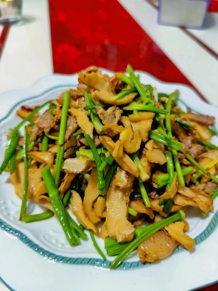 五花肉炒干竹笋怎么做_干竹笋要泡多久-第1张图片-山城妙识