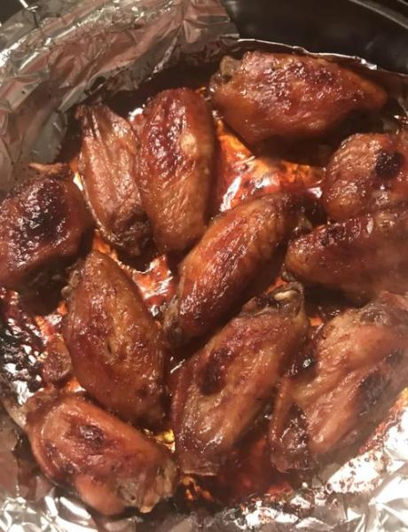 电烤箱烤鸡翅用锡纸吗_鸡翅不包锡纸会焦吗-第1张图片-山城妙识