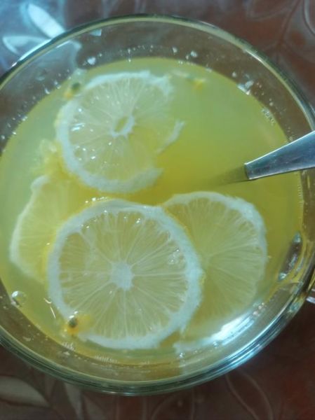 蜂蜜柠檬水能放多久_常温冷藏区别-第1张图片-山城妙识 蜂蜜柠檬水能放多久_常温冷藏区别-第1张图片-山城妙识