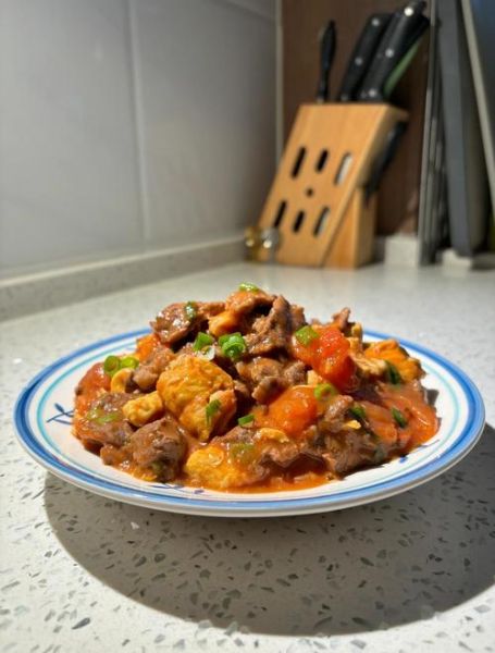 番茄炒蛋怎么做_番茄炖牛腩的家常做法-第1张图片-山城妙识