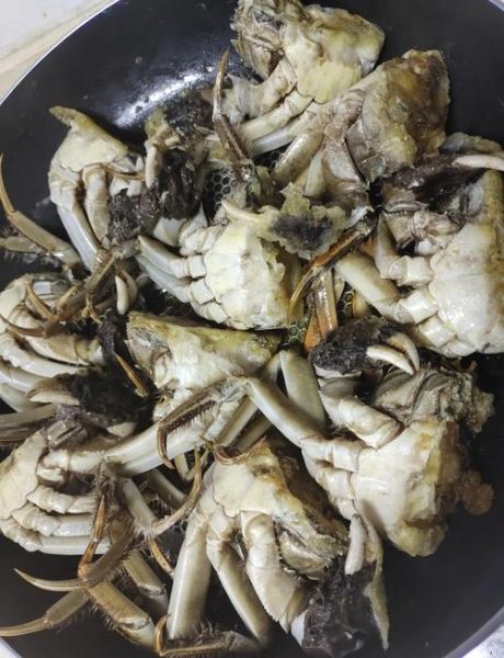 香辣蟹怎么做好吃_香辣蟹做法步骤详解-第2张图片-山城妙识