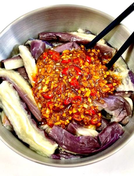 蒜泥茄子怎么做才好吃_饭店级凉拌蒜泥茄子做法-第2张图片-山城妙识