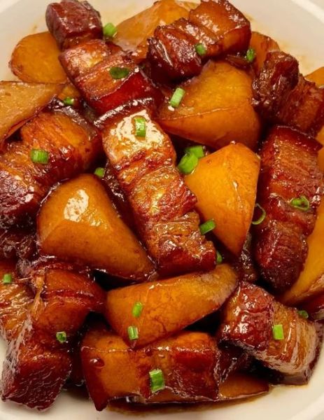 土豆烧肉怎么做_家常简易版做法-第1张图片-山城妙识