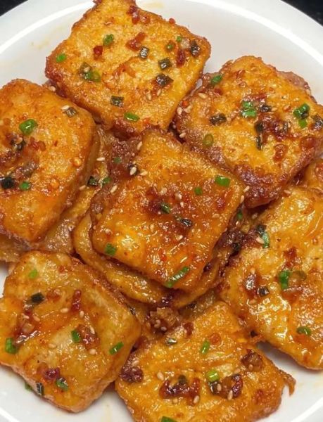 香煎豆腐怎么做才外酥里嫩_香煎豆腐的正宗做法大全-第1张图片-山城妙识