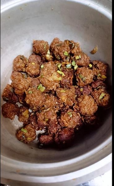 炸牛肉丸子怎么做_炸牛肉丸子家常做法-第1张图片-山城妙识