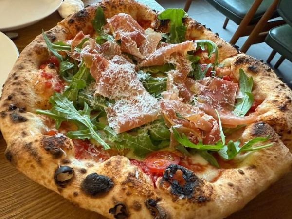 意式披萨和美式披萨的区别_哪个更好吃-第3张图片-山城妙识 意式披萨和美式披萨的区别_哪个更好吃-第3张图片-山城妙识