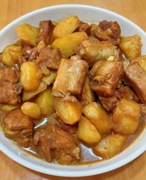 炖排骨的家常做法_怎么炖排骨软烂入味-第1张图片-山城妙识