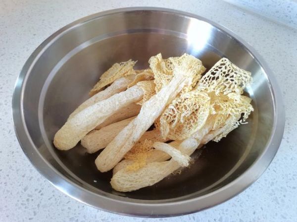 干竹荪汤的做法大全_干竹荪汤怎么做好喝-第2张图片-山城妙识 干竹荪汤的做法大全_干竹荪汤怎么做好喝-第2张图片-山城妙识