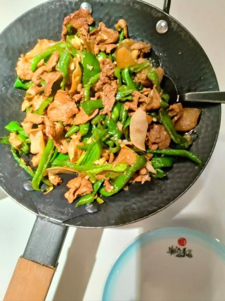 家常小炒肉怎么做才嫩_小炒肉用哪个部位最好-第3张图片-山城妙识