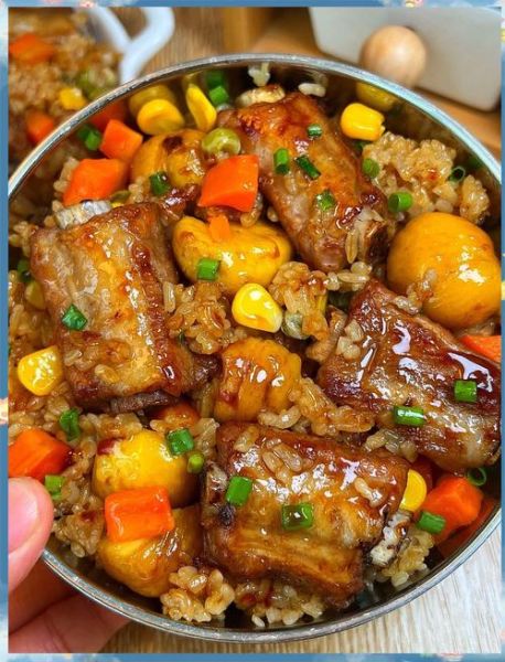 电饭煲做排骨简单做法_电饭煲排骨要多久-第1张图片-山城妙识