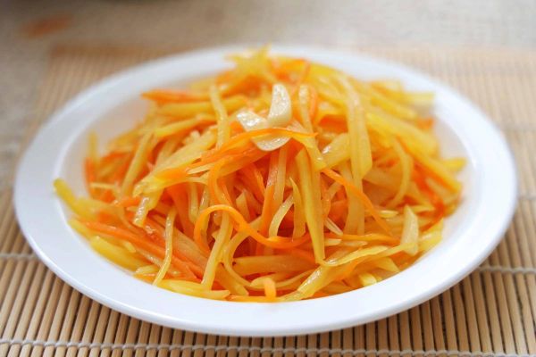 胡萝卜怎么炒好吃_胡萝卜怎么做才好吃-第3张图片-山城妙识
