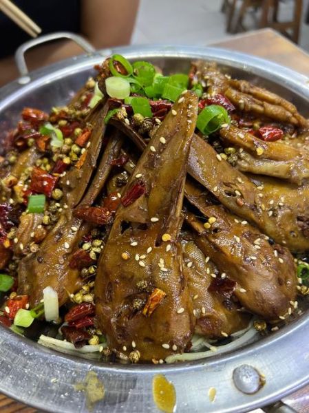 干锅鸭的做法大全四川_干锅鸭怎么做好吃又嫩-第1张图片-山城妙识