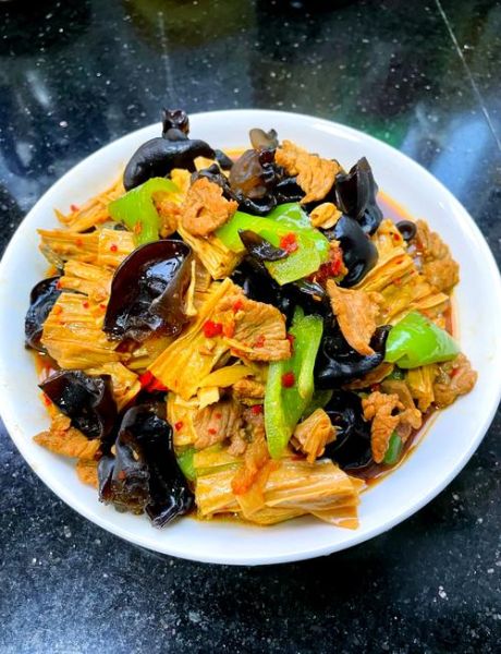 肉炒木耳怎么炒好吃_肉炒木耳的家常做法-第1张图片-山城妙识