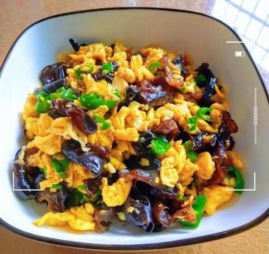 木耳炒辣椒怎么炒好吃_木耳炒辣椒的家常做法-第1张图片-山城妙识 木耳炒辣椒怎么炒好吃_木耳炒辣椒的家常做法-第1张图片-山城妙识