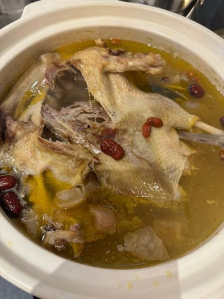 老鸭煲汤怎么做最好_老鸭汤去腥增鲜技巧-第2张图片-山城妙识