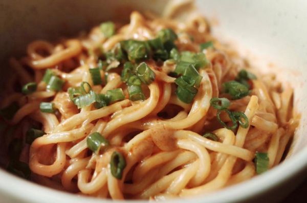 老北京花椒油拌面怎么做_花椒油拌面正宗做法-第2张图片-山城妙识