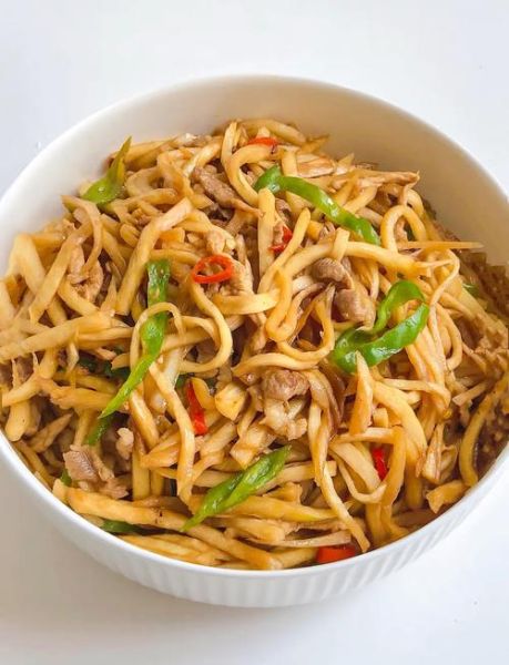 茭白炒肉丝怎么炒好吃_茭白炒肉丝的家常做法-第1张图片-山城妙识 茭白炒肉丝怎么炒好吃_茭白炒肉丝的家常做法-第1张图片-山城妙识