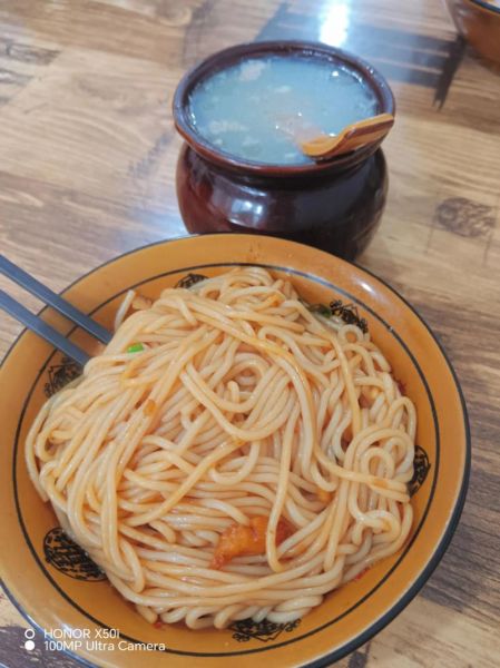 瓦罐汤是哪里的特产_瓦罐汤和南昌拌粉有什么关系-第2张图片-山城妙识