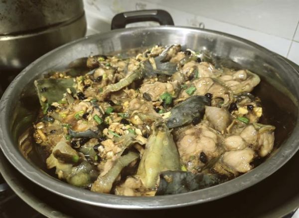 清蒸塘鲺鱼怎么做_清蒸塘鲺鱼的家常做法-第1张图片-山城妙识 清蒸塘鲺鱼怎么做_清蒸塘鲺鱼的家常做法-第1张图片-山城妙识